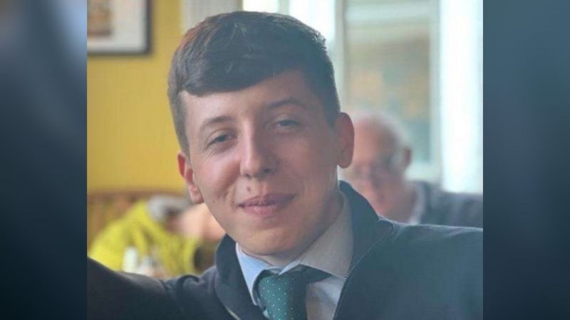 Apprenticeships: East of England apprentices share their advice - BBC News