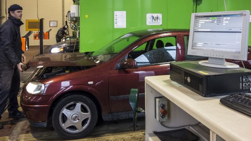 First MoT could be delayed to cut costs for drivers - BBC News