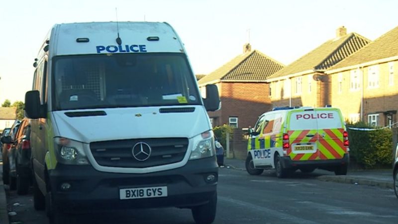 Murder probe after teenager fatally stabbed in Walsall - BBC News
