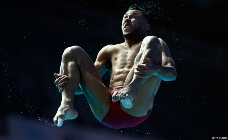 Divers' funny faces at World Championships - BBC News