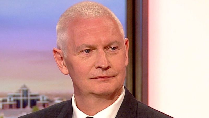 PC Nicola Hughes: Medal campaign for officers killed on duty - BBC News