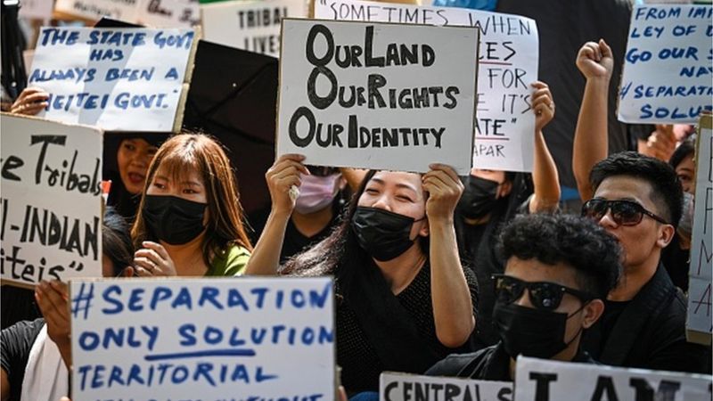 Manipur: Fears grow over Indian state on brink of civil war - BBC News