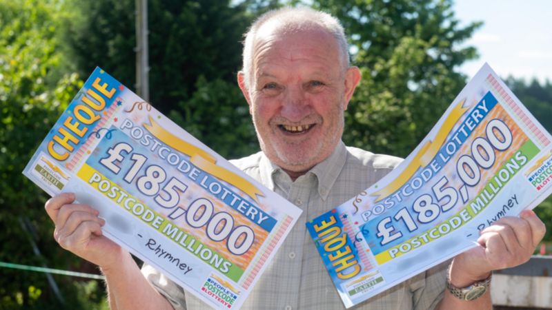 Postcode Lottery: Hundreds in Rhymney share £3.7m lottery win - BBC News