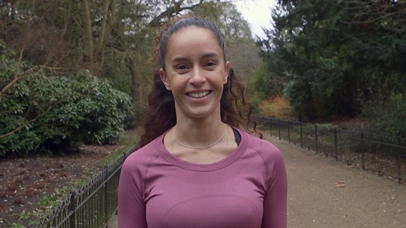 Women with endometriosis 'finally being believed' - BBC News