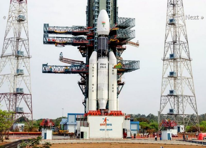 India launches 'monster' rocket - BBC News