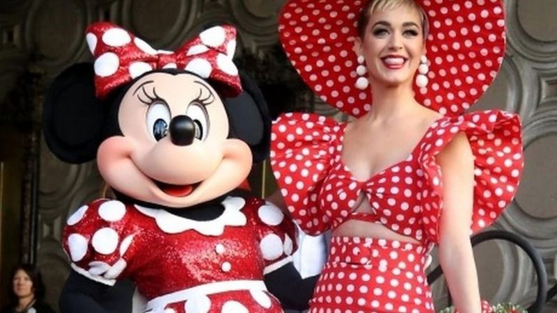 Russi Taylor: Minnie Mouse voice actress dies aged 75 - BBC News