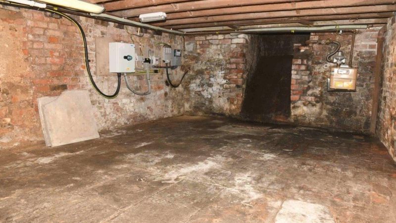 The 12 victims of Fred and Rosemary West - BBC News