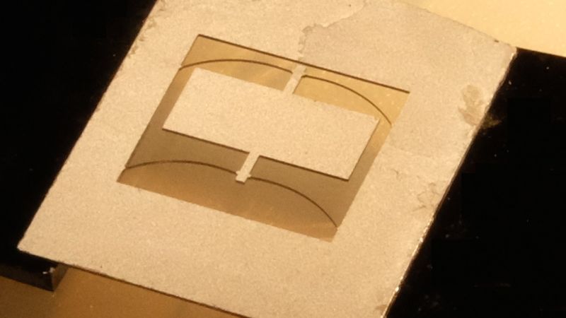 Small, cheap gravity gadget to peer underground - BBC News