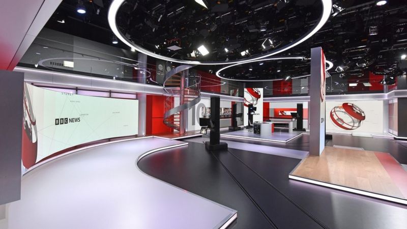 BBC unveils modernised flagship TV news studio - BBC News