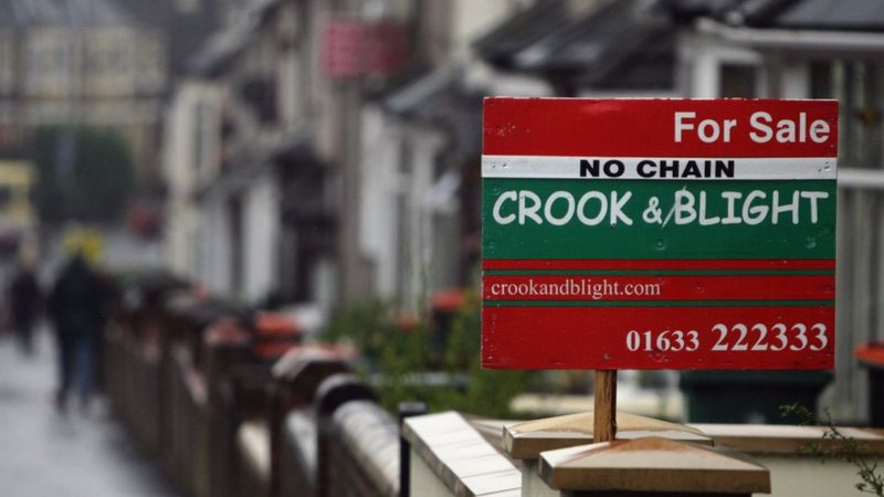 Severn bridges: Final day of at least 800 years of tolls - BBC News