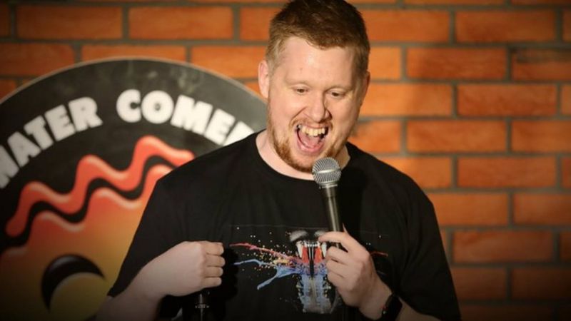 Covid: Liverpool comedy club's anger at vaccine passport error - BBC News