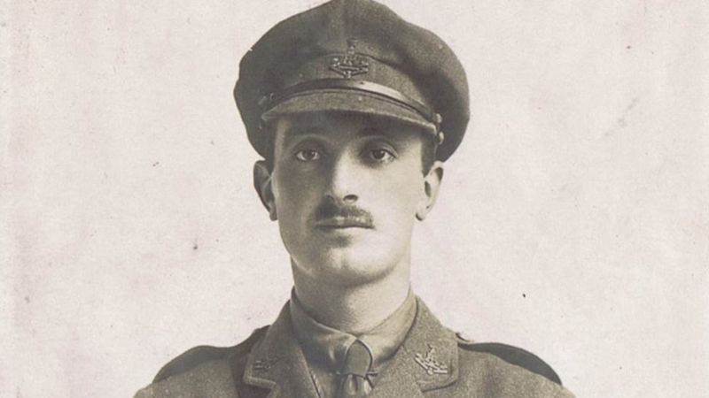 Football's WW1 legacy to be honoured at centenary wood - BBC News