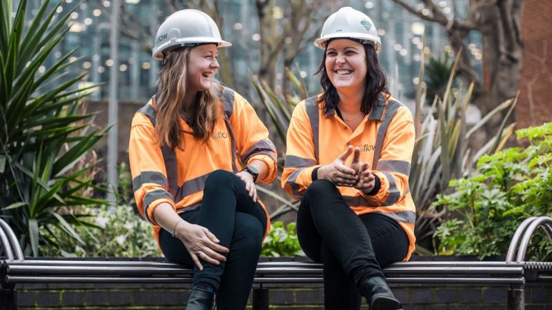 The big problem of building waste and how to tackle it - BBC News