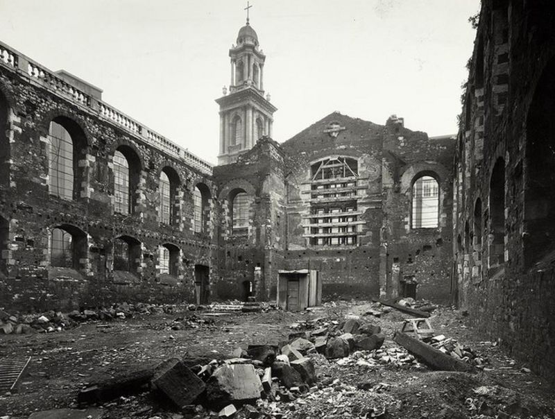 In pictures: 75 years since the Blitz - BBC News