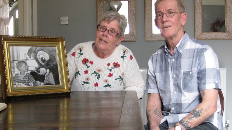 Blood disaster: Families search for the truth - BBC News