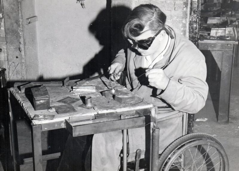 Pictures of how disabled people trained to work in factories - BBC News