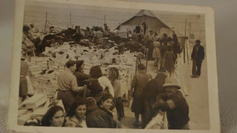 The Greek refugees who fled to the Middle East in WW2 - BBC News