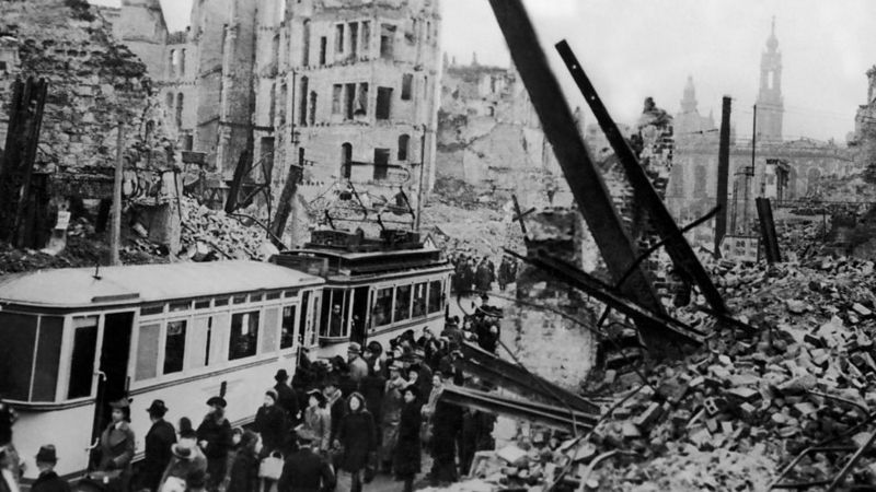 Dresden: The World War Two bombing 75 years on - BBC News