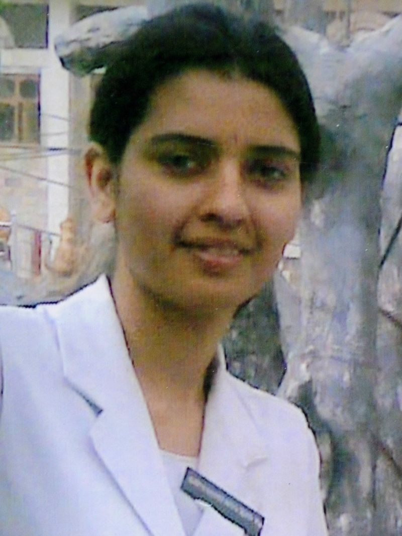 Preeti Rathi murder: Death for India acid attack convict - BBC News