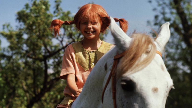 Pippi Longstocking parrot actor dies - BBC News