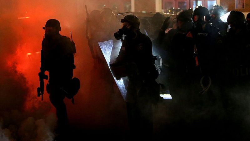 How the global trade in tear gas is booming - BBC News