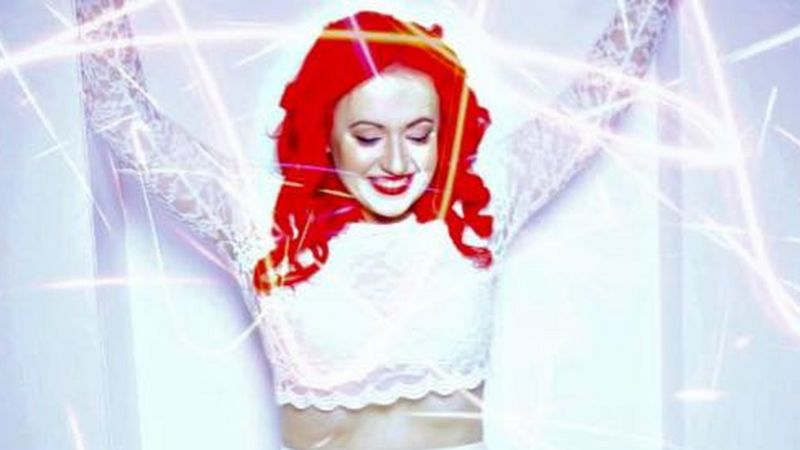 Chloe Hopkins: Stalked by a stranger but now helping others - BBC News