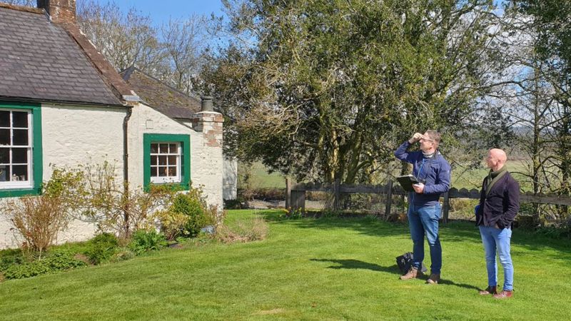 Hidden history of Robert Burns' farm to be revealed - BBC News