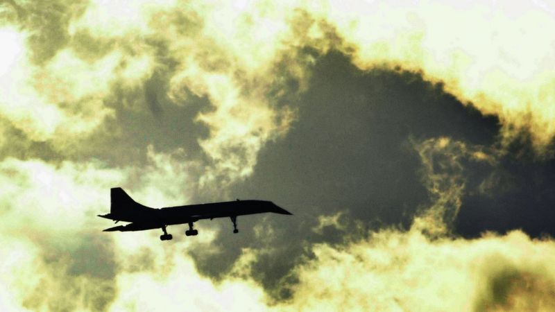 Concorde stories: Remembering the 'pocket rocket' - BBC News