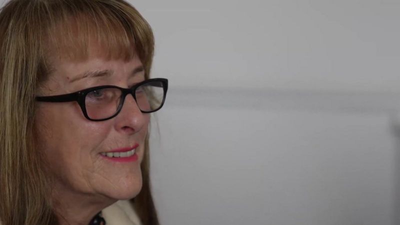 Music star Steve Strange's family bid to save online photos - BBC News