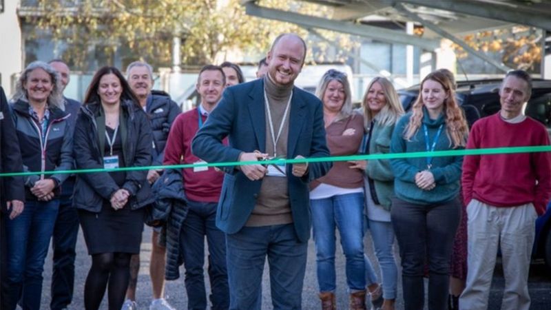 Babcock Devonport welcomes more than 250 recruits - BBC News