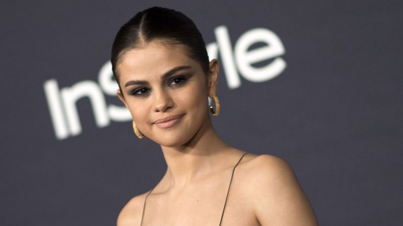 Selena Gomez becomes Instagram most-followed woman once more - BBC ...