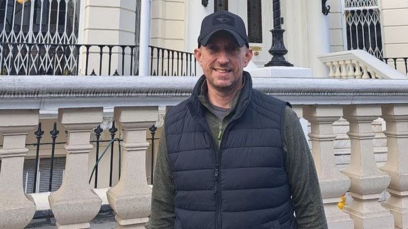 Watford man Shaun Pinner imprisoned in Ukraine 'never lost hope' - BBC News