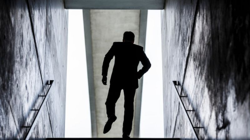 Cardiff University study on the science of hallucinations - BBC News