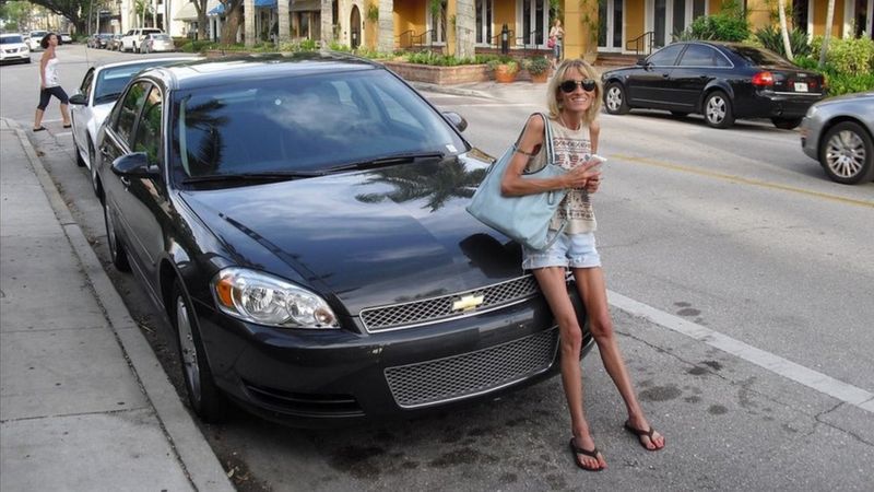 Anorexia: Daughter's death prompts call for more training - BBC News