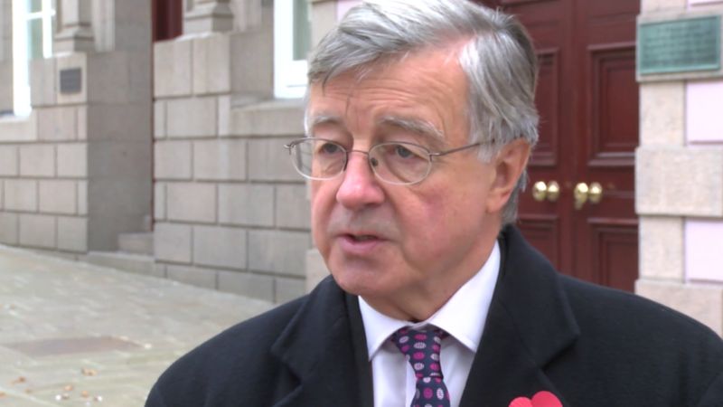 Ex Jersey Judge Unaware He Let Sex Offender Into Police Bbc News
