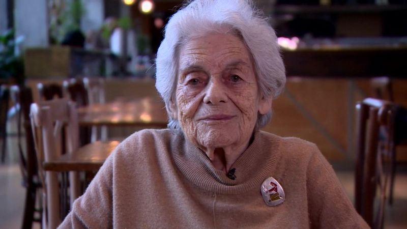 Holocaust Memorial Day: Survivors share their experiences - BBC News
