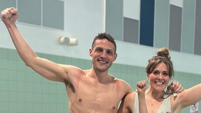 Worcestershire man completes 24 hour 48km charity swim - BBC News