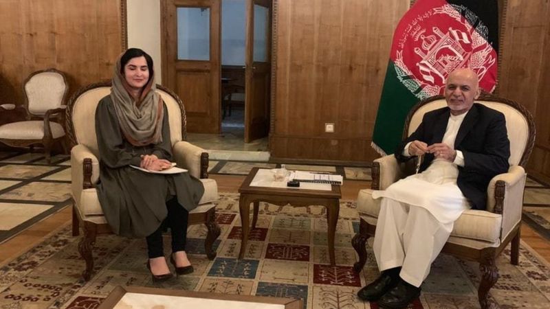 ناهید ایثار له "جنجالونو" وروسته د بهرنیو چارو وزارت مرستیاله شوه - BBC ...