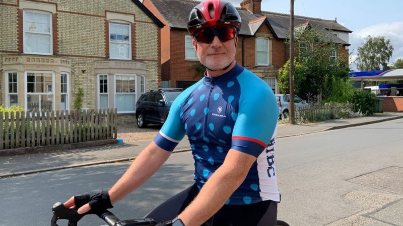 Cambridgeshire cycling event called off over pothole fears - BBC News