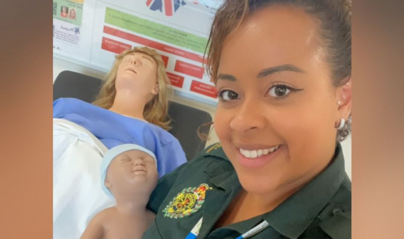Birthing mannequins introduced in maternity care overhaul - BBC News