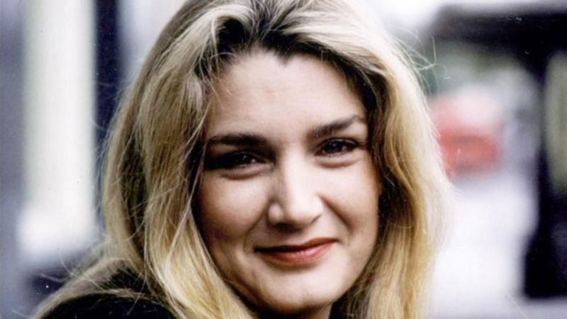 'Fearless' journalist Deborah Orr dies aged 57 - BBC News