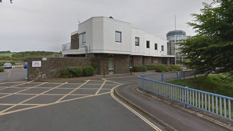 Torridge District Council's carbon footprint more than doubles - BBC News