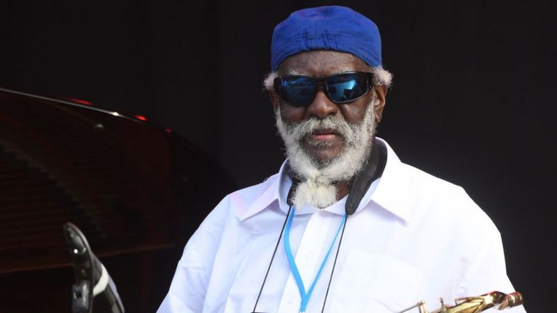 Pharoah Sanders: Jazz legend dies aged 81 - BBC News