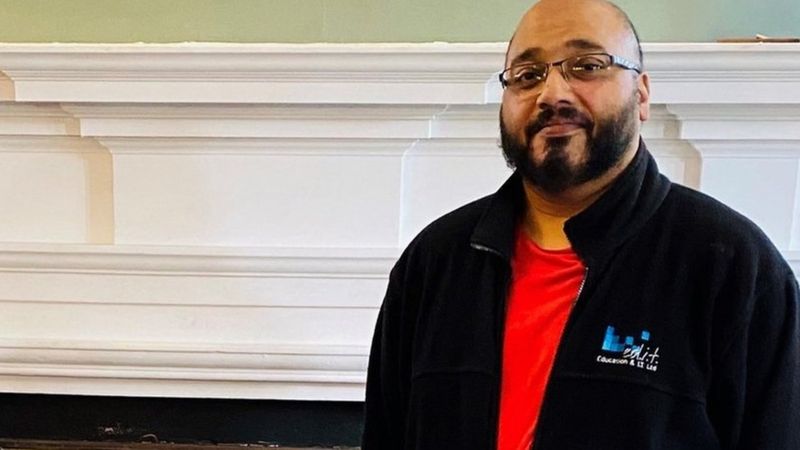 Tom Karen: Designer behind 1970s' cult classics dies - BBC News