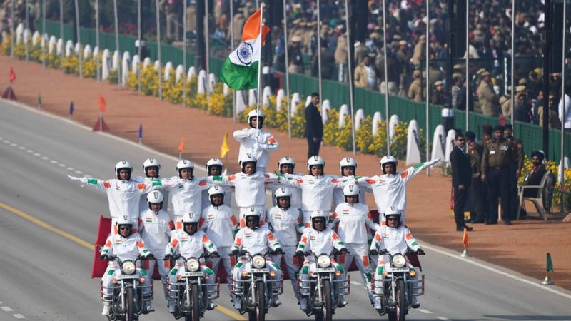 In pictures: India marks Republic Day with military parade - BBC News