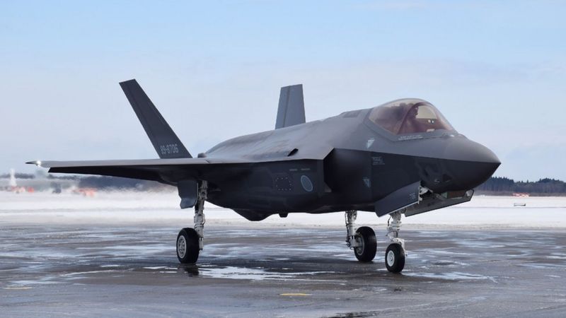 Wreckage of crashed Japanese F-35 fighter jet found - BBC News