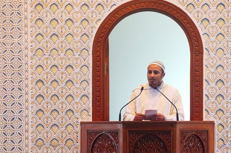 France seeks more influence over mosques to stop jihadists - BBC News