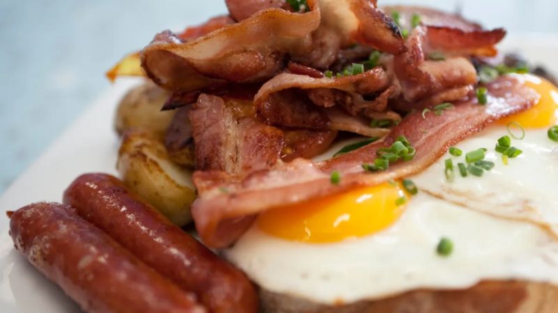 ¿Debemos hacer 3 comidas al día? - BBC News Mundo