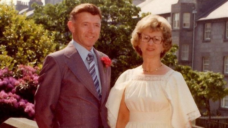 George Murdoch: New photo in unsolved Aberdeen murder appeal - BBC News