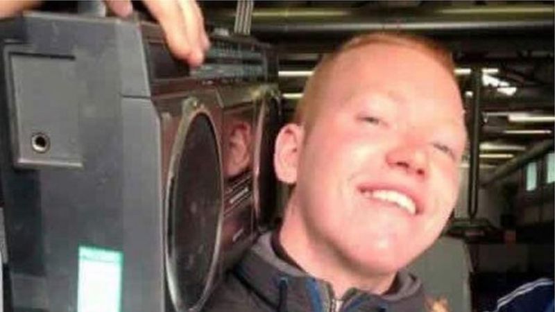 'Jihad pills' found by Dutch and Italian police - BBC News